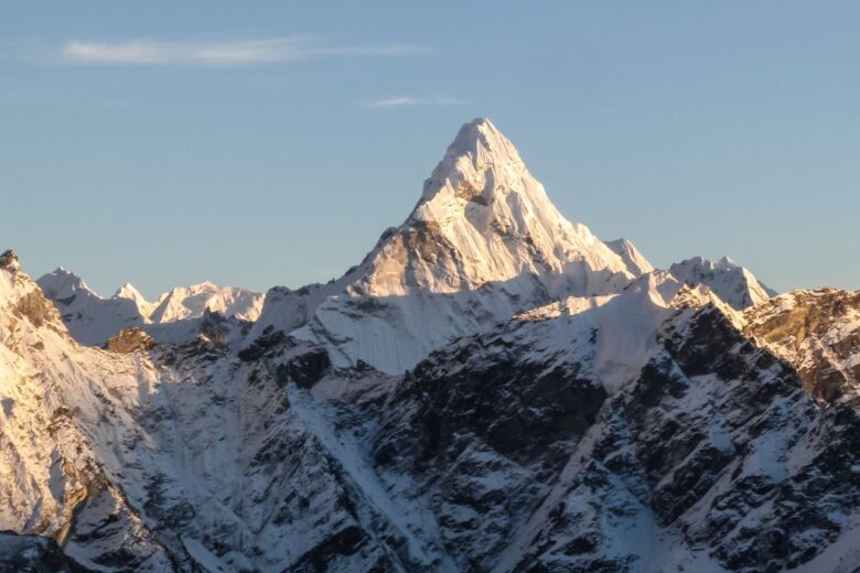 Attività all'aperto sull'Everest, la montagna più alta del mondo